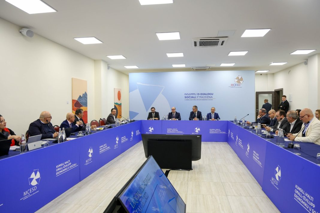 L-MCESD jiddiskuti l-Istrateġija Nazzjonali għar-Riforma fis-Sistema għar-Reġistrazzjoni tal ...